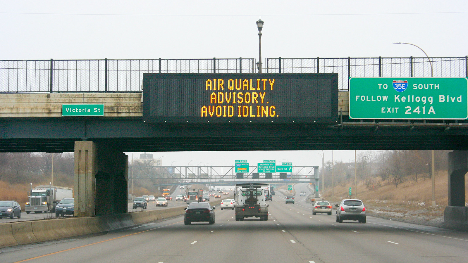 Tell EPA: Stand up for Communities and Cut Truck Pollution | Evergreen