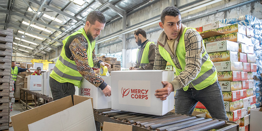 Ceasefire now! — Sign the pledge | Mercy Corps