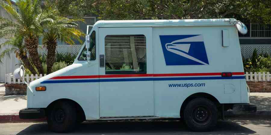 Tell the USPS: Don’t Go Back to Fossil Fuels | CCAN Action Fund